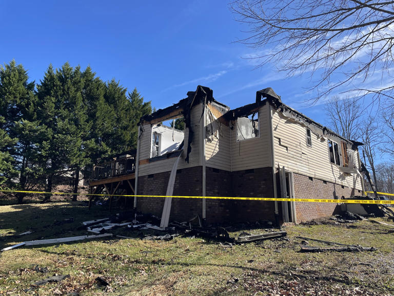 ‘Heroic efforts’: Neighbors save woman from house fire in Graham, fire ...