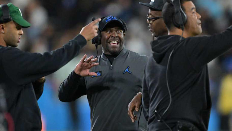 Live Game Thread: UCLA Bruins Vs USC Trojans