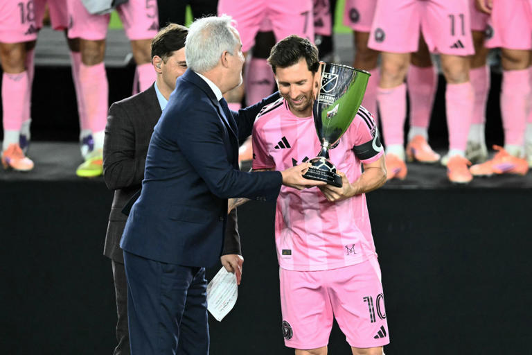 All about Lionel Messi's family - wife, mother, father & children