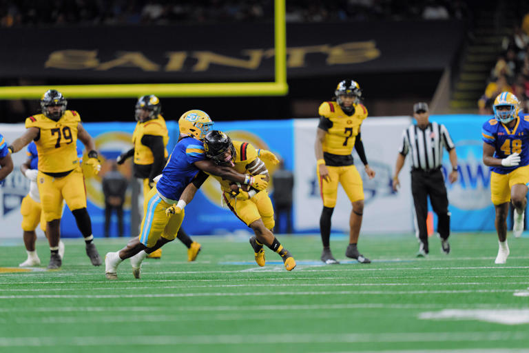 Southern football escapes with win over Grambling in Bayou Classic.