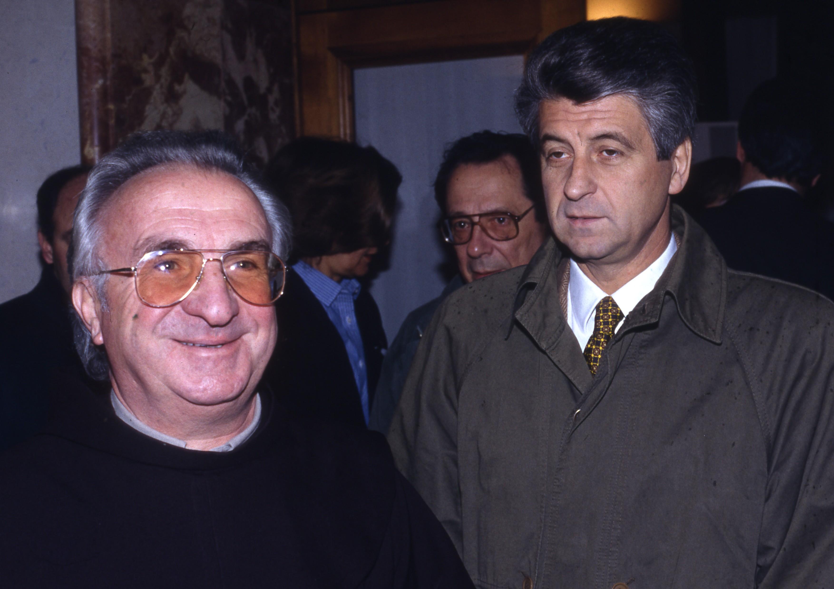 Calcio, vini e Vangelo, addio Padre Eligio. A Cozzo Lomellina fondò la ...