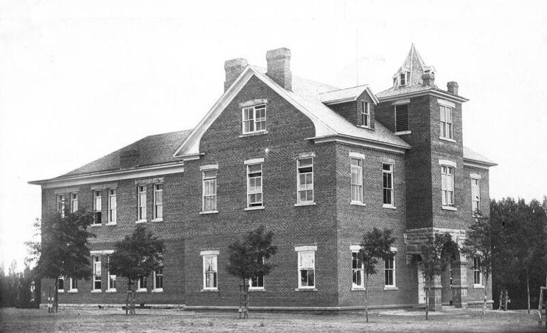 Snowflake shows off its pioneer heritage