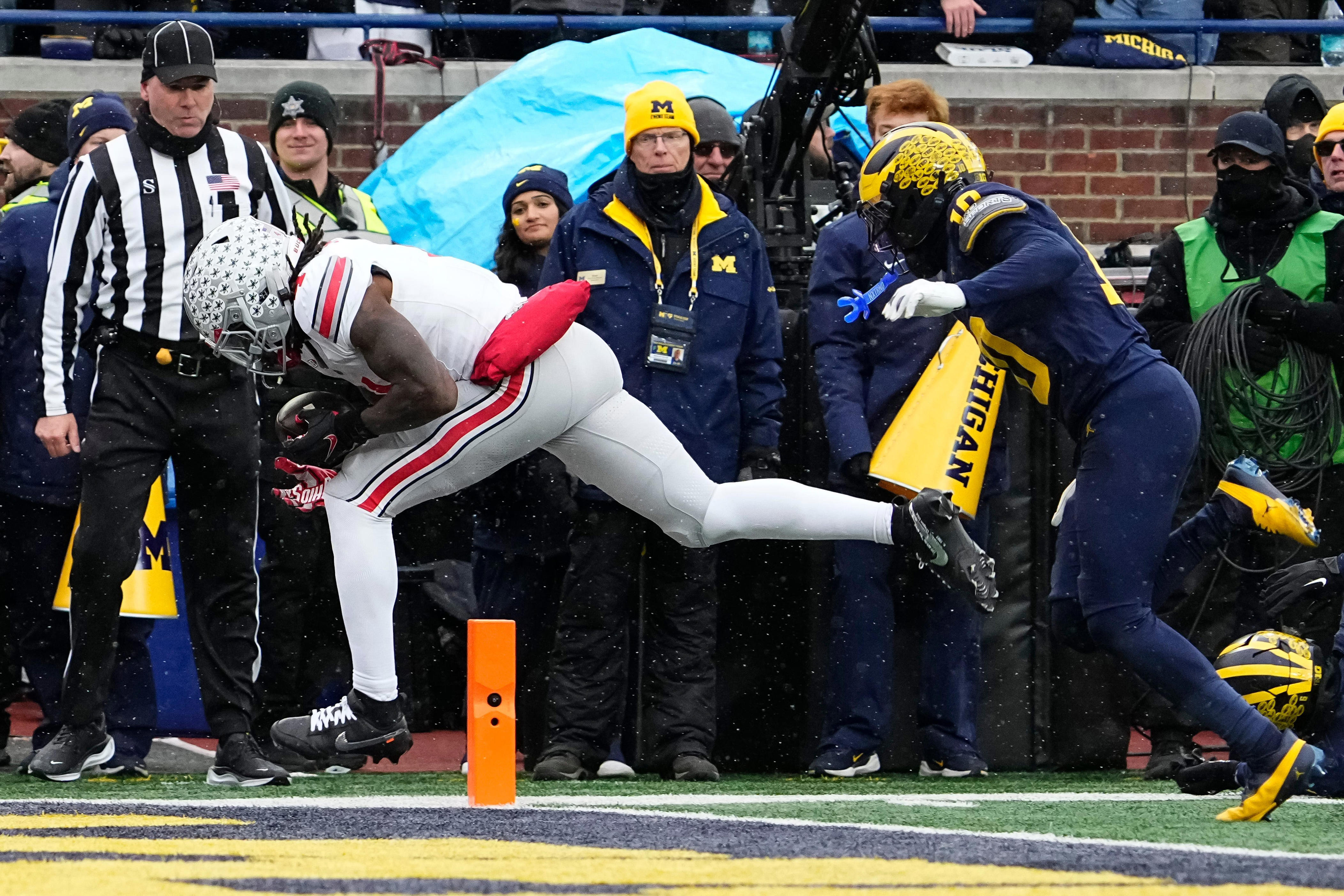 Moore, refs address controversial Jeremiah Smith touchdown decision
