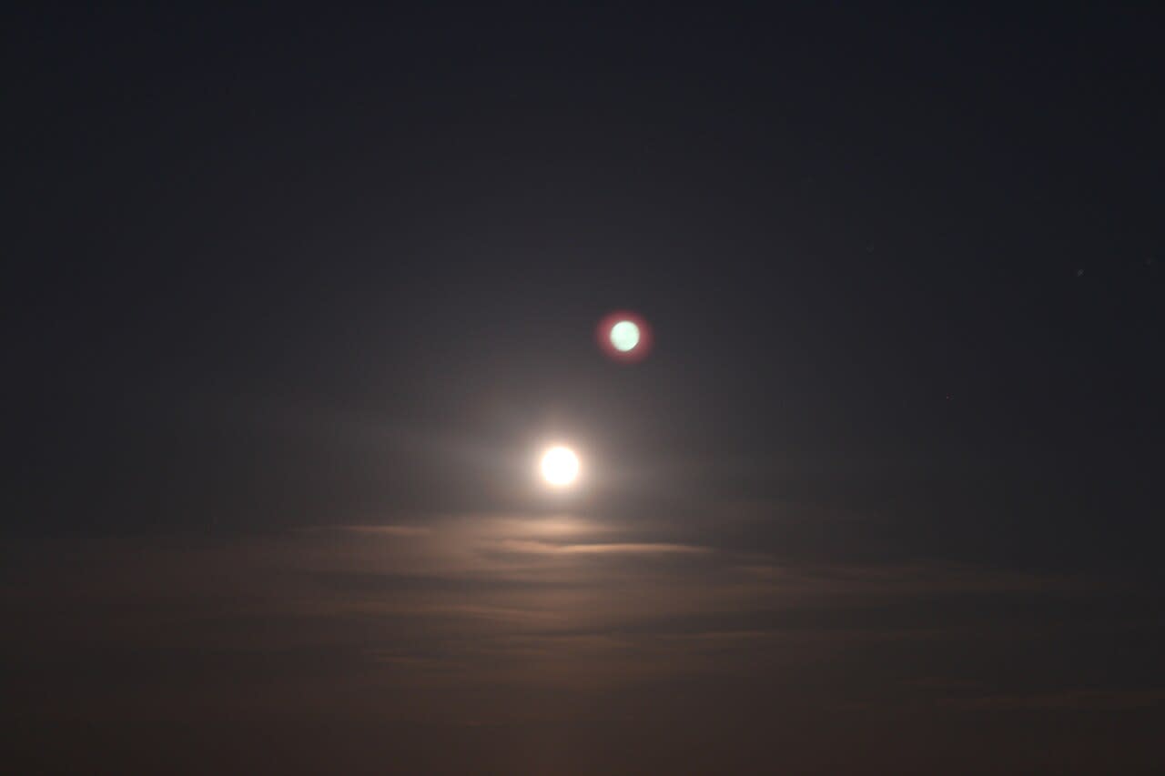 Two Moon Sighting in Michigan: The Truth About the 'Quasi-Moon' Seen In ...