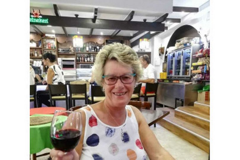 Death notices and funeral announcements from Huddersfield Examiner this ...