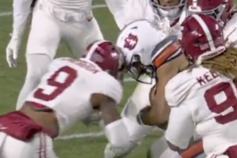 Alabama star ejected for dangerous act on first SEC defensive snap in ...