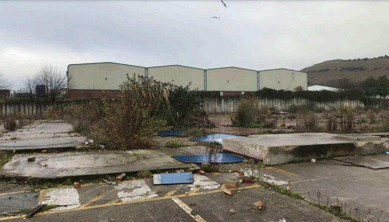 Burger King and Costa set to join Aldi on redevelopment of former ...