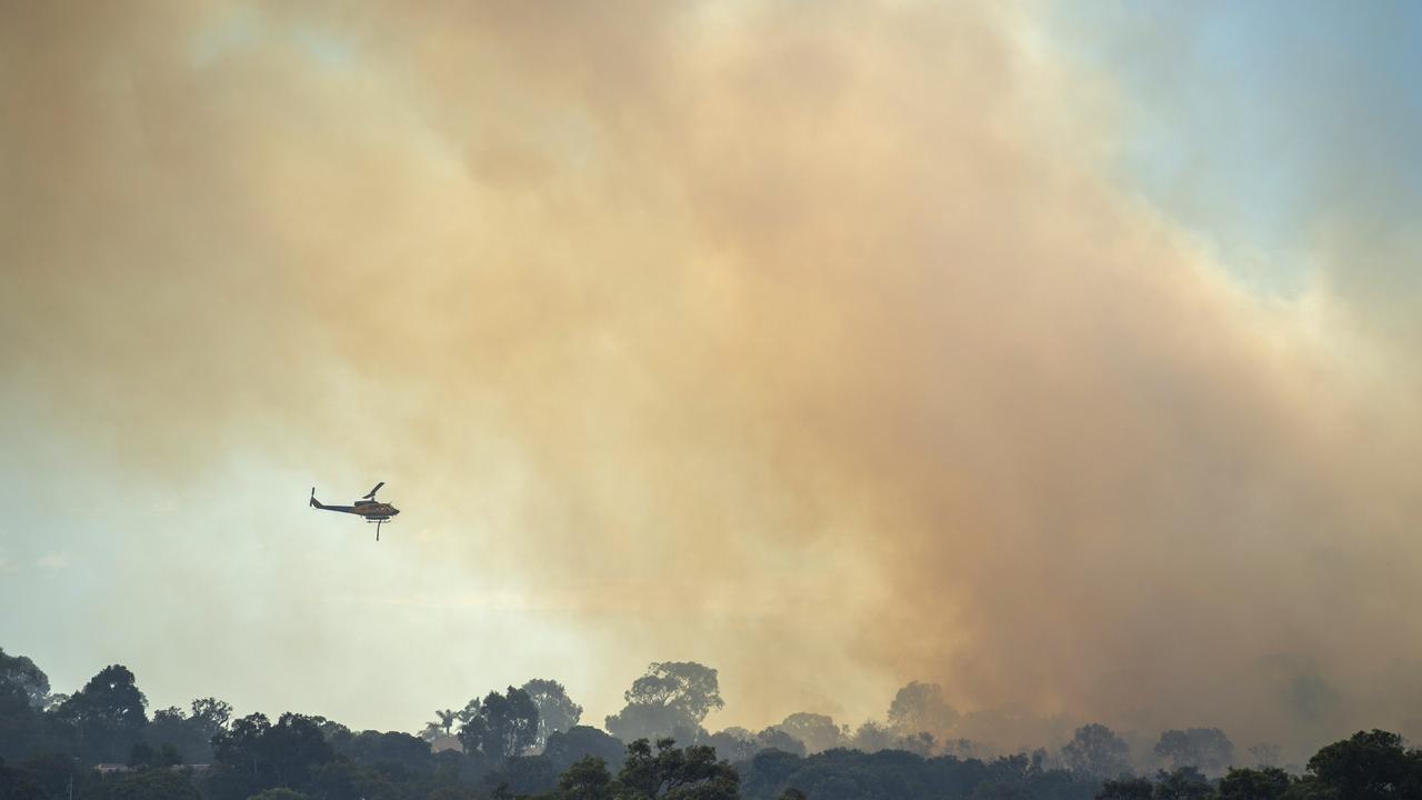 Residents told to evacuate as bushfire threatens homes