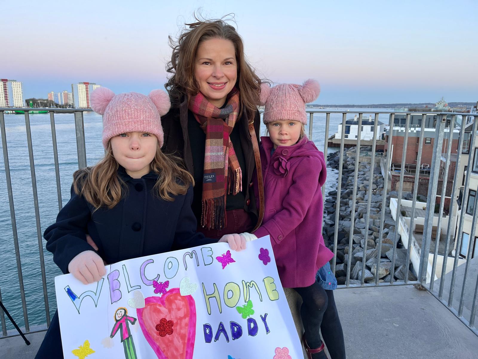 "Welcome home" HMS Dauntless makes a glorious return to Portsmouth ...