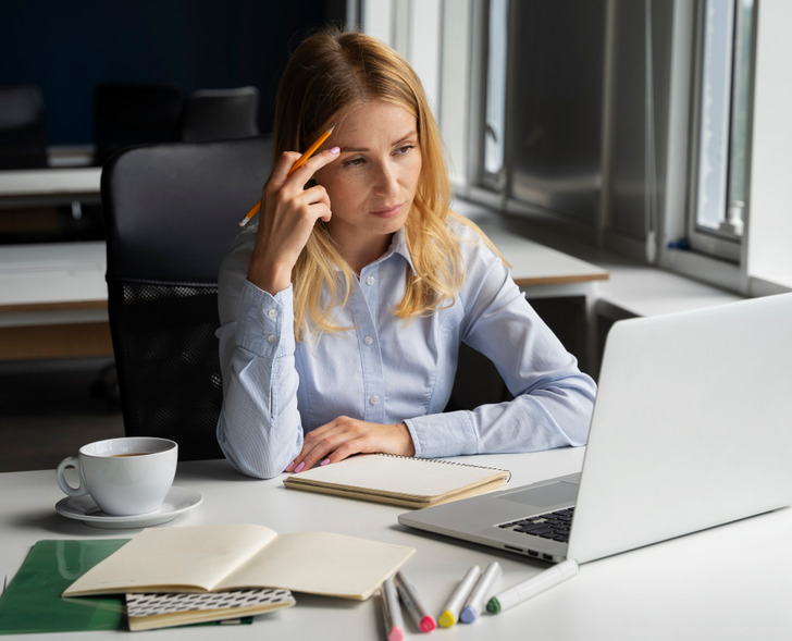 Je refuse de former ma remplaçante qui gagne 30 000$ de plus que moi