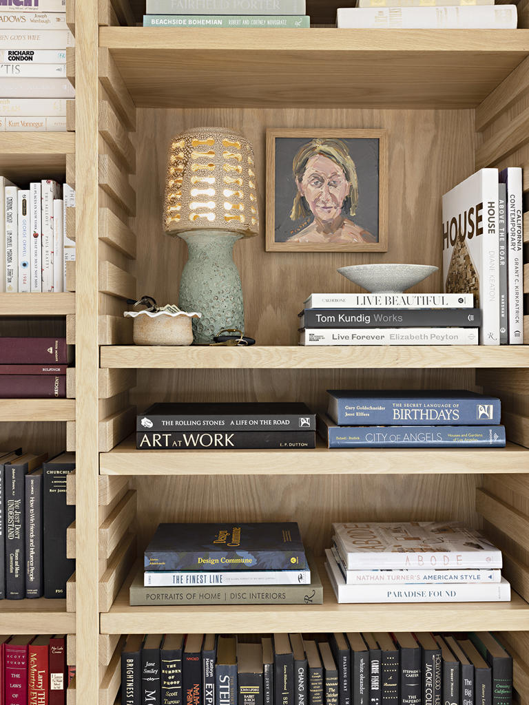 Adjustable Shelves That Aren’t Ugly Do Exist