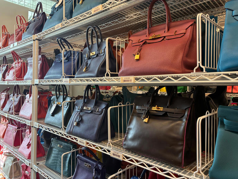 A founder who built a business reselling handbags shares her top 3 tips ...