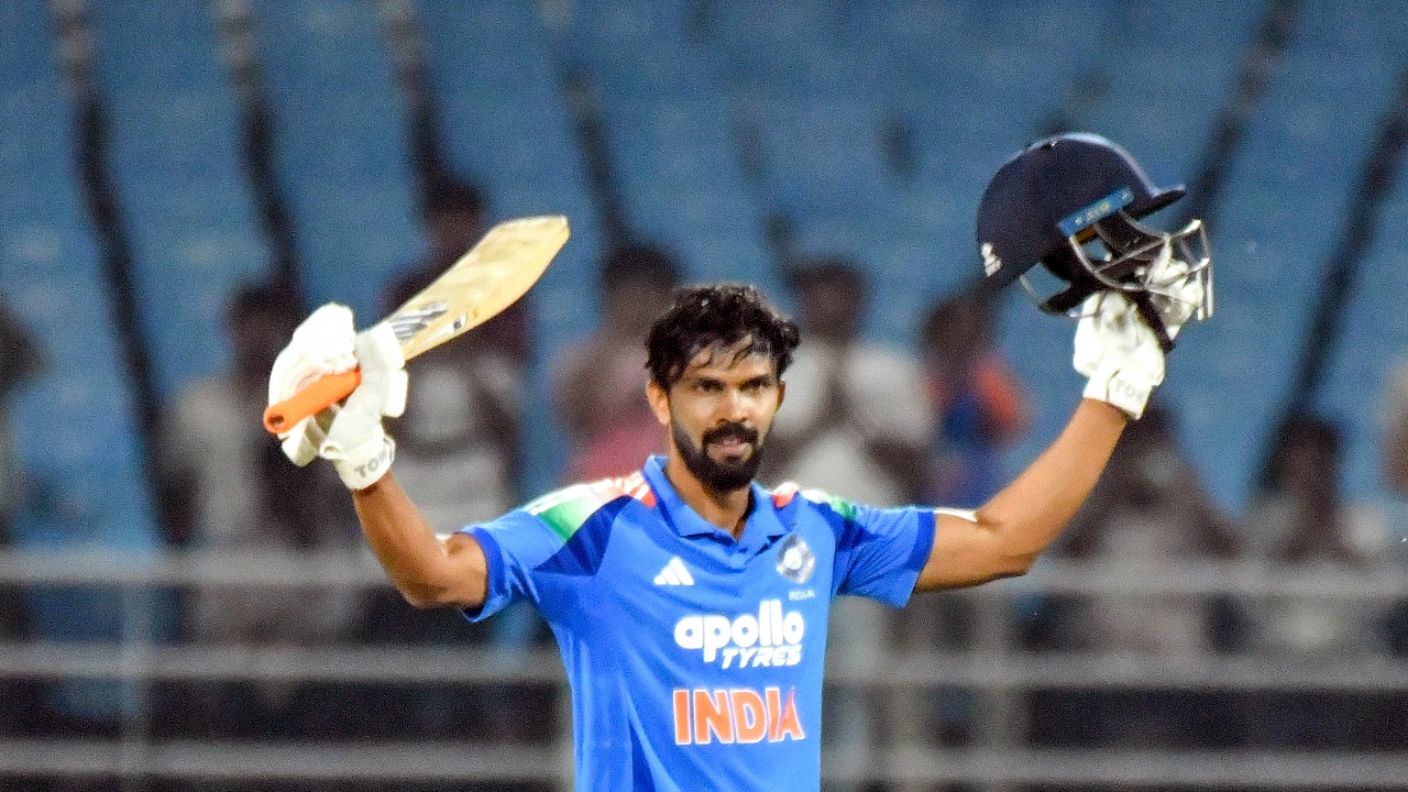 IND vs SA: India opt for Ruturaj instead of Pant, Bavuma misses Ranchi ODI