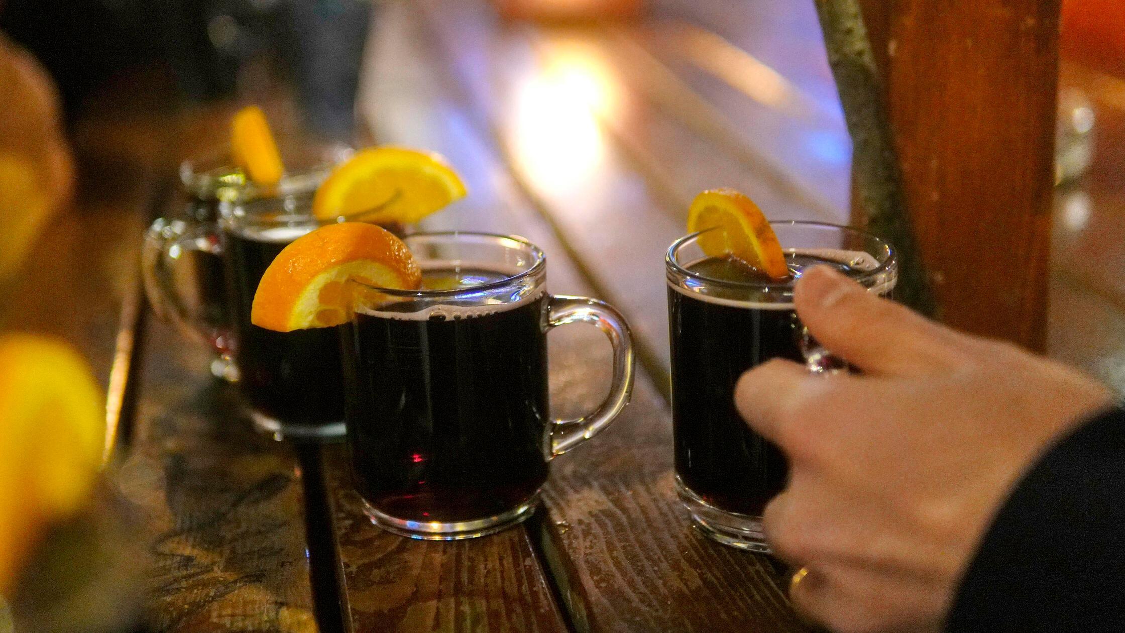 18 Euro pro Tasse: Hier gibt es den wohl luxuriösesten Glühwein Bayerns ...