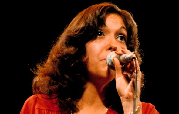 Disturbing details found in Karen Carpenter's autopsy after singer's ...