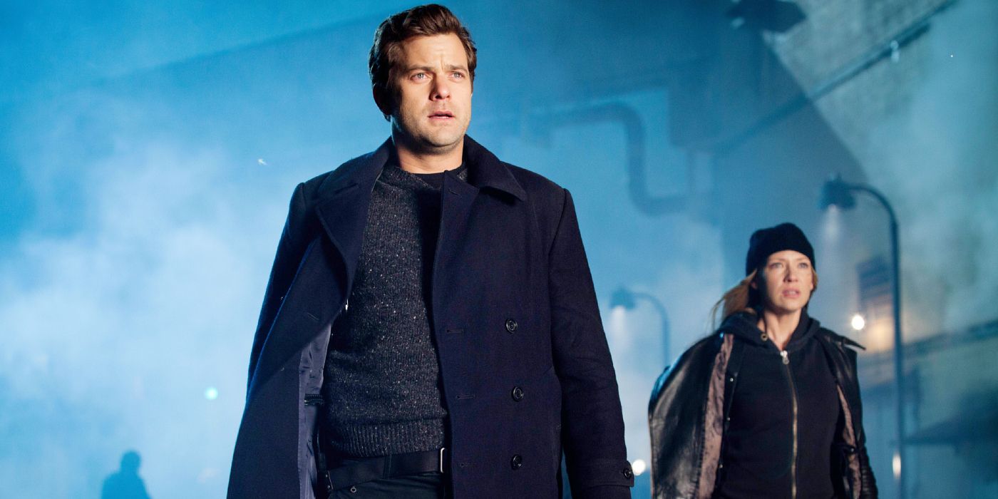 Fringe's pilot episode is 82 minutes of nonstop perfection