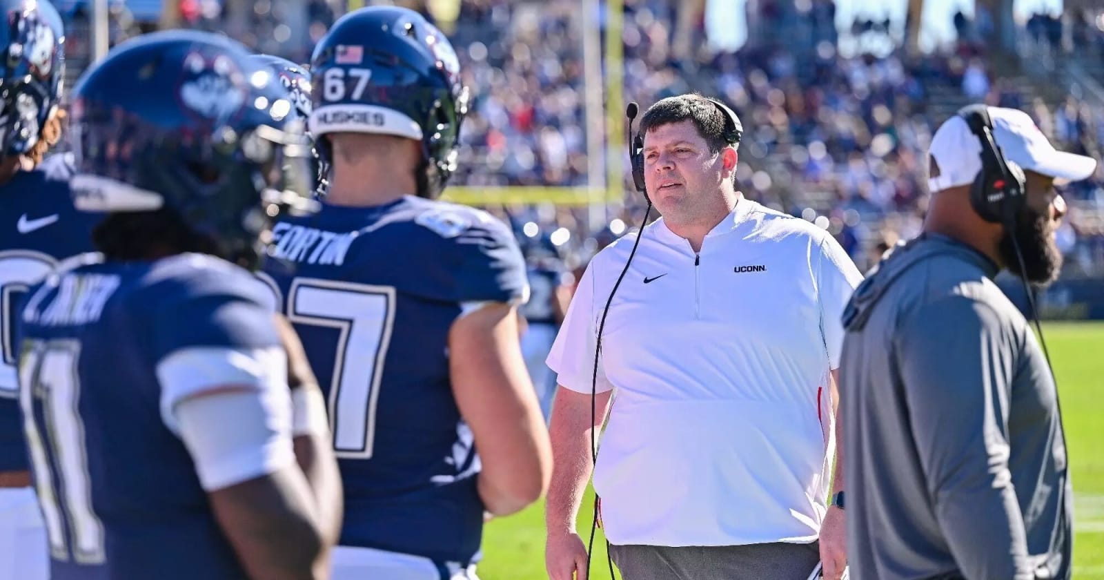 UConn Football OC Gordon Sammis among elite company after Broyles Award