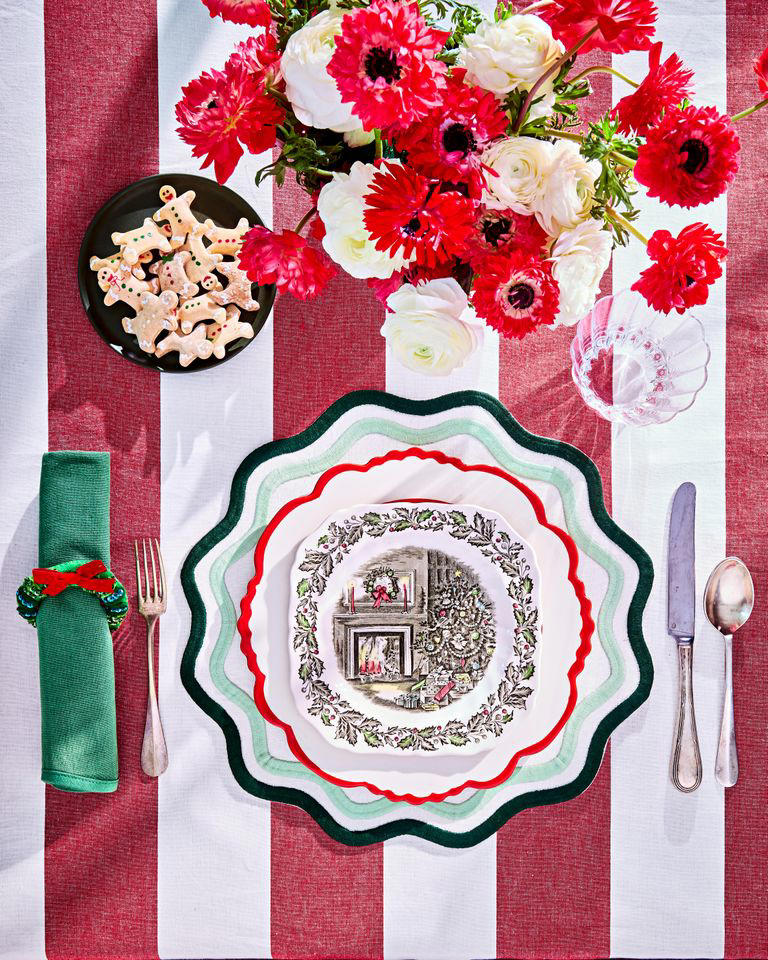 How To Style A Traditional Red-And-Green Holiday Table With A Twist