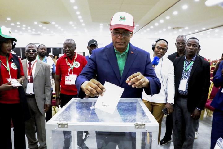 Adalberto Costa Júnior reeleito presidente da UNITA no XIV Congresso