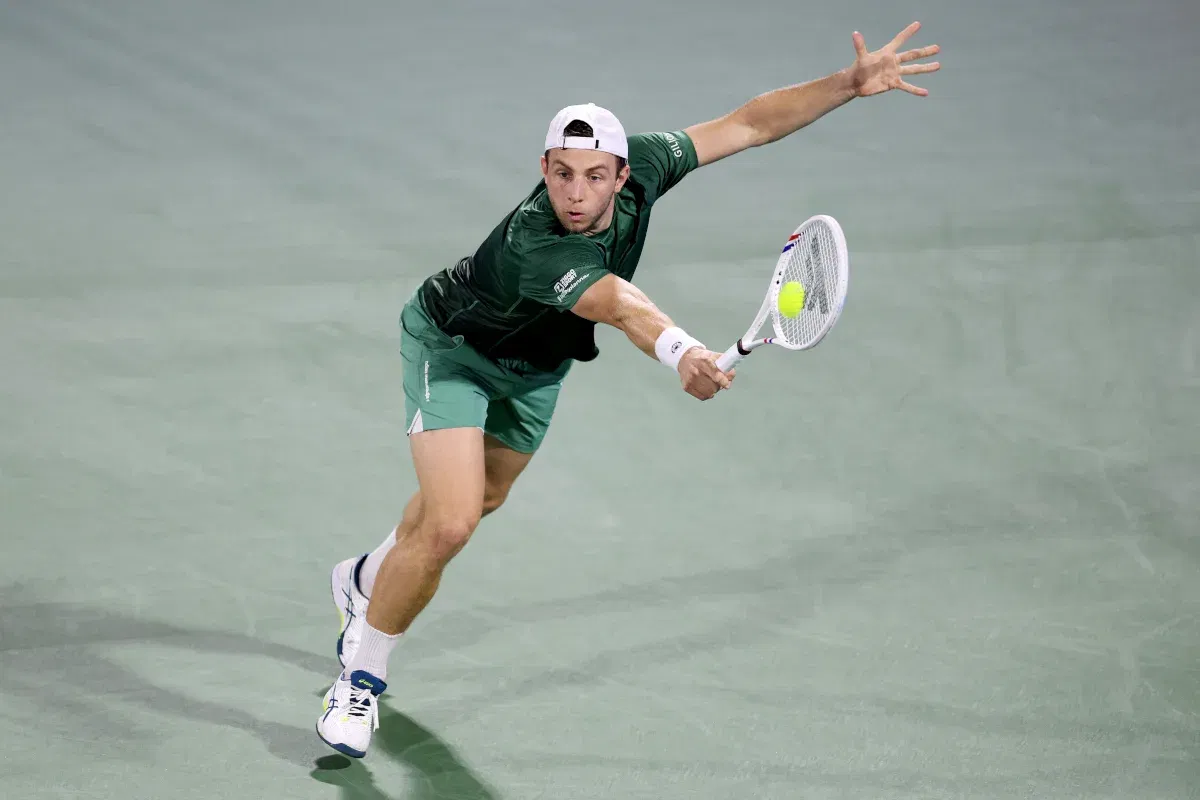 A Federação neerlandesa de ténis desassocia-se da participação de ...