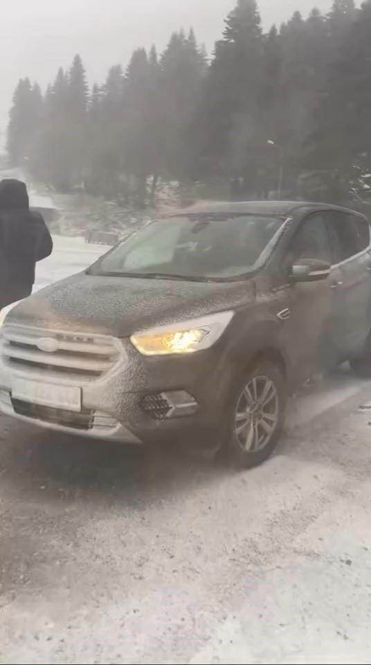 Uludağ’da kar yağışı etkisini gösterdi