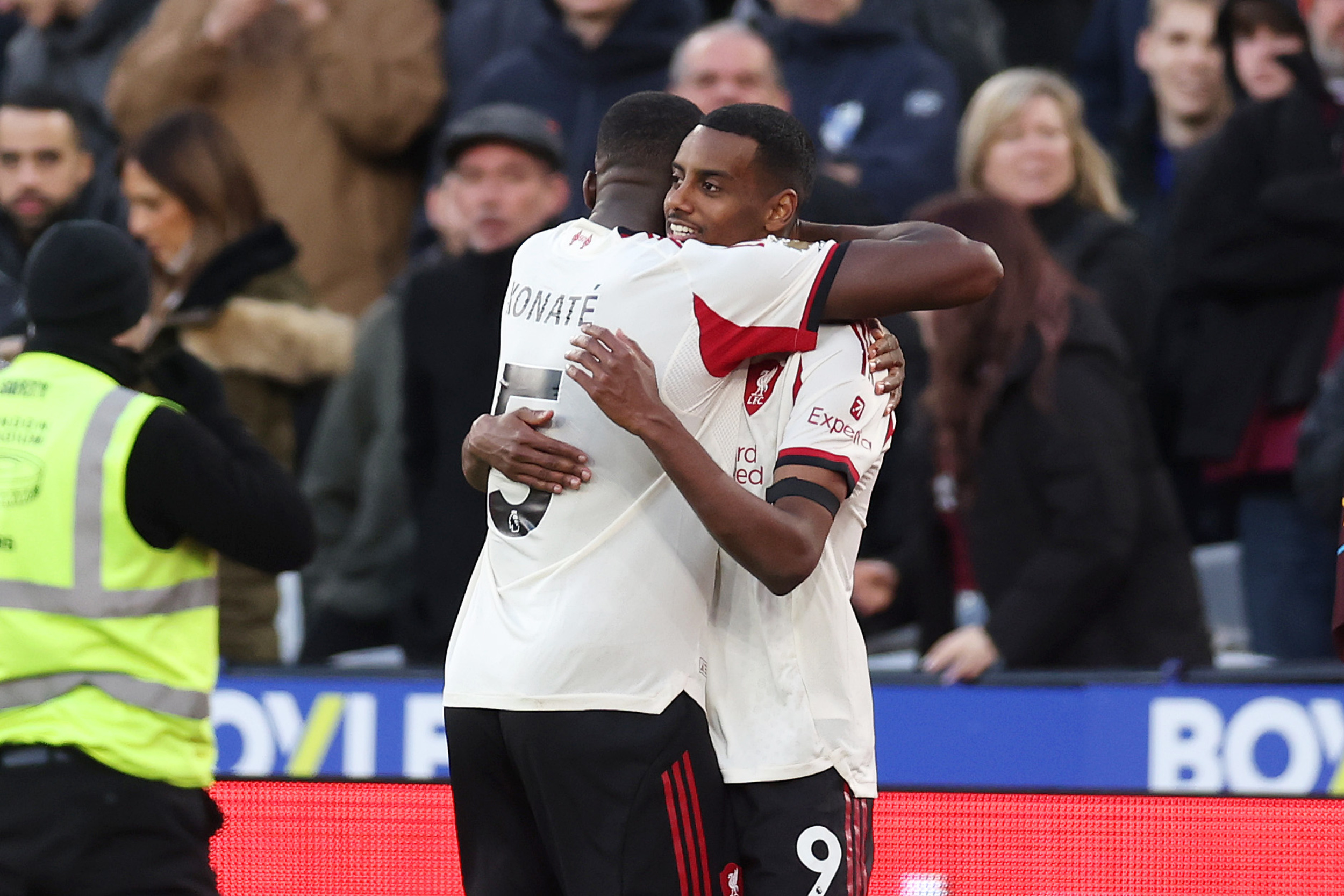 ‘Brilliant’ – Clinton Morrison gushes over ‘outstanding’ 60th-minute ...
