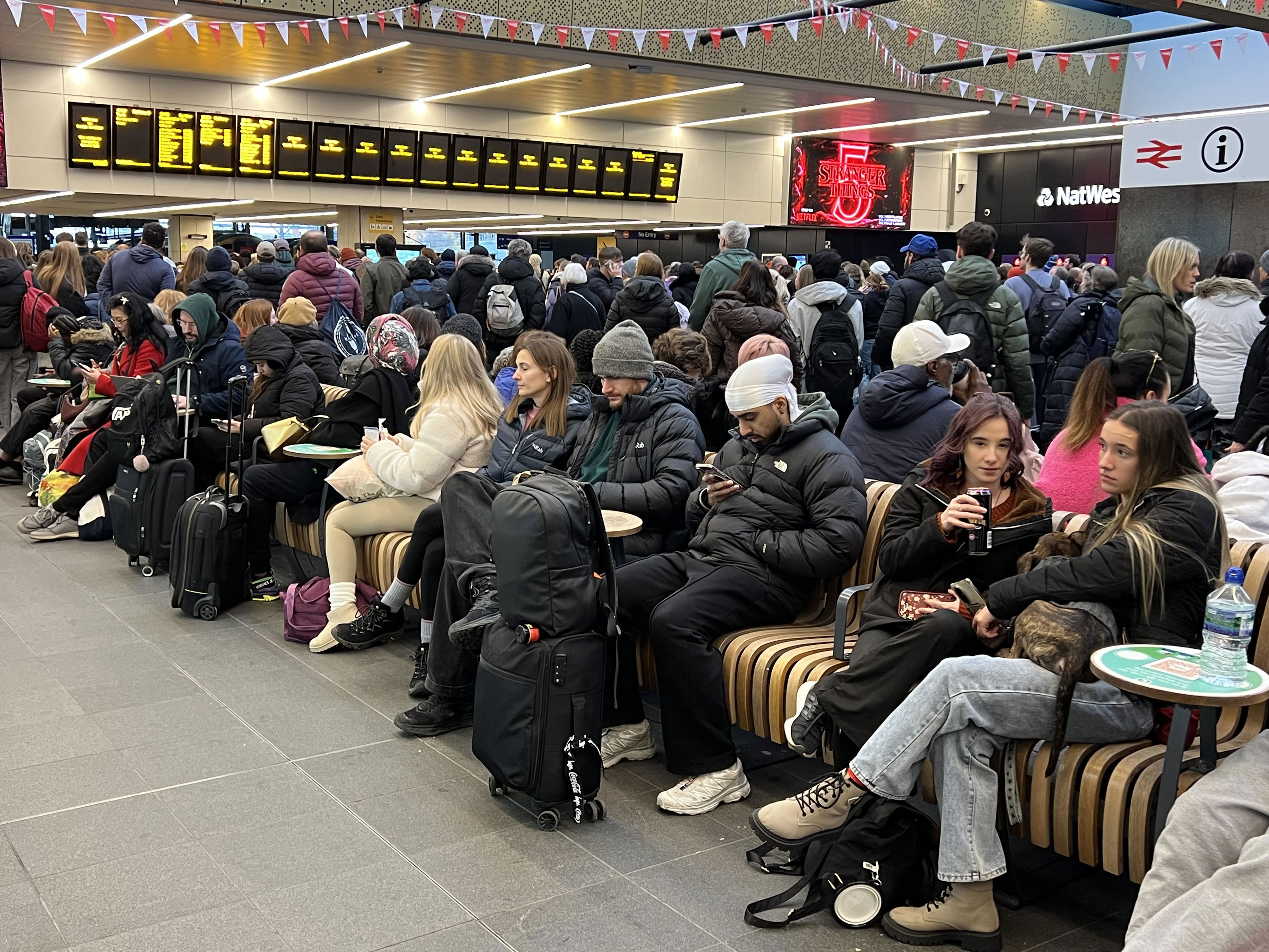 'We're sorry': Network Rail's apology after power outage causes mass ...