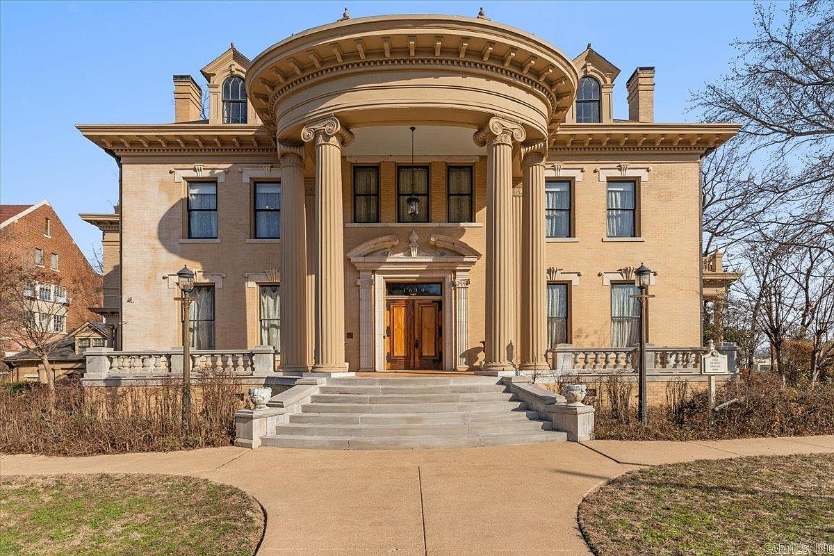Iconic 1900 Hotze House in Little Rock, Arkansas With Tiffany Interiors ...