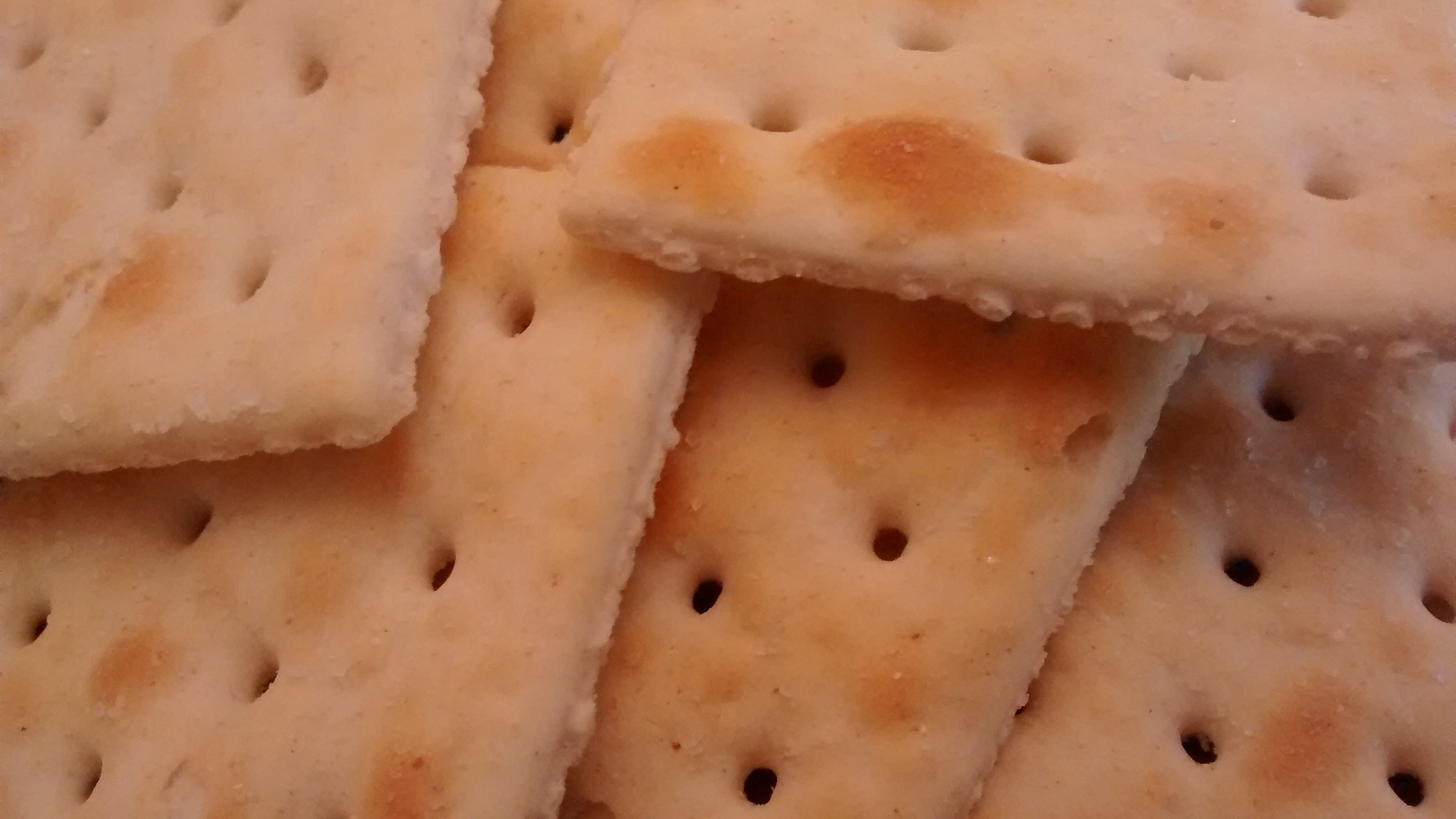 Forbes Reveals 7 Snacks Perfect With Whiskey