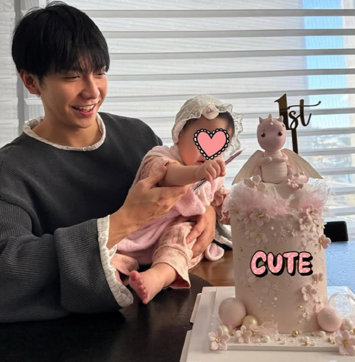 Lee Da-in ♥ Lee Seung-gi reveals his 21-month-old daughter for the ...