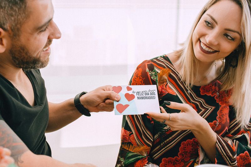 10 Hidden Things Men Secretly Wish You Would Do for Them