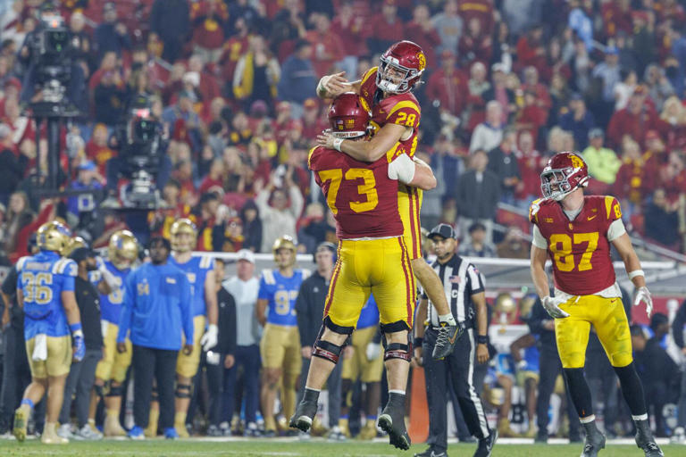 Hernández: USC beat UCLA, but Lincoln Riley is still losing the battle ...