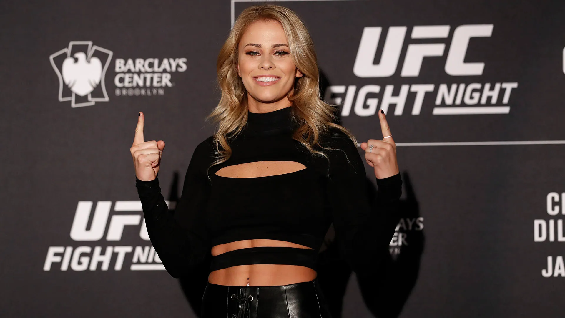 La combattante et mannequin avoue : « J'ai gagné plus d'argent en 24 ...