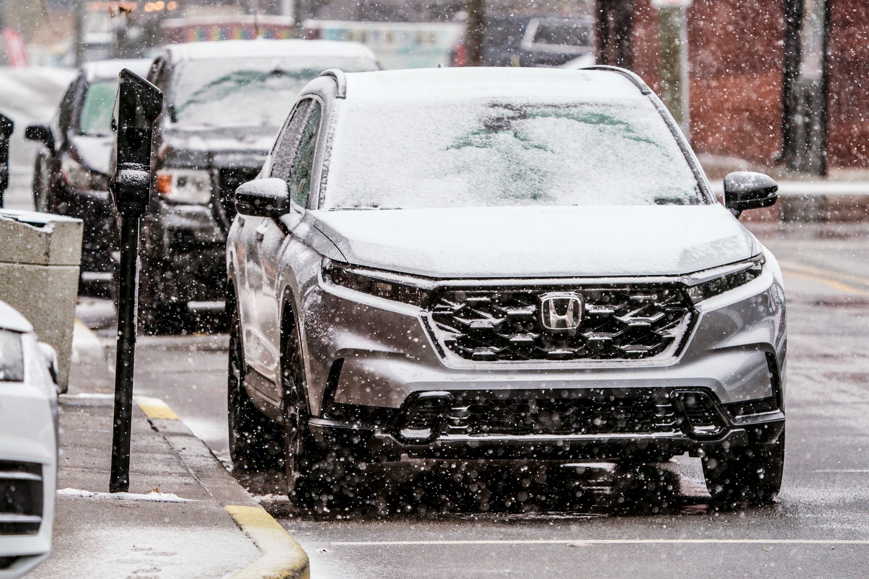 Most of Indiana is under a travel advisory. See latest road conditions ️