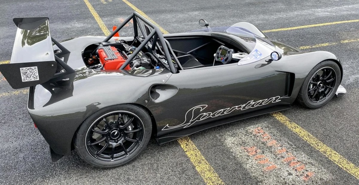 This Unknown 400-HP Track Car Weighs Less Than a Miata and Hits 62 MPH ...