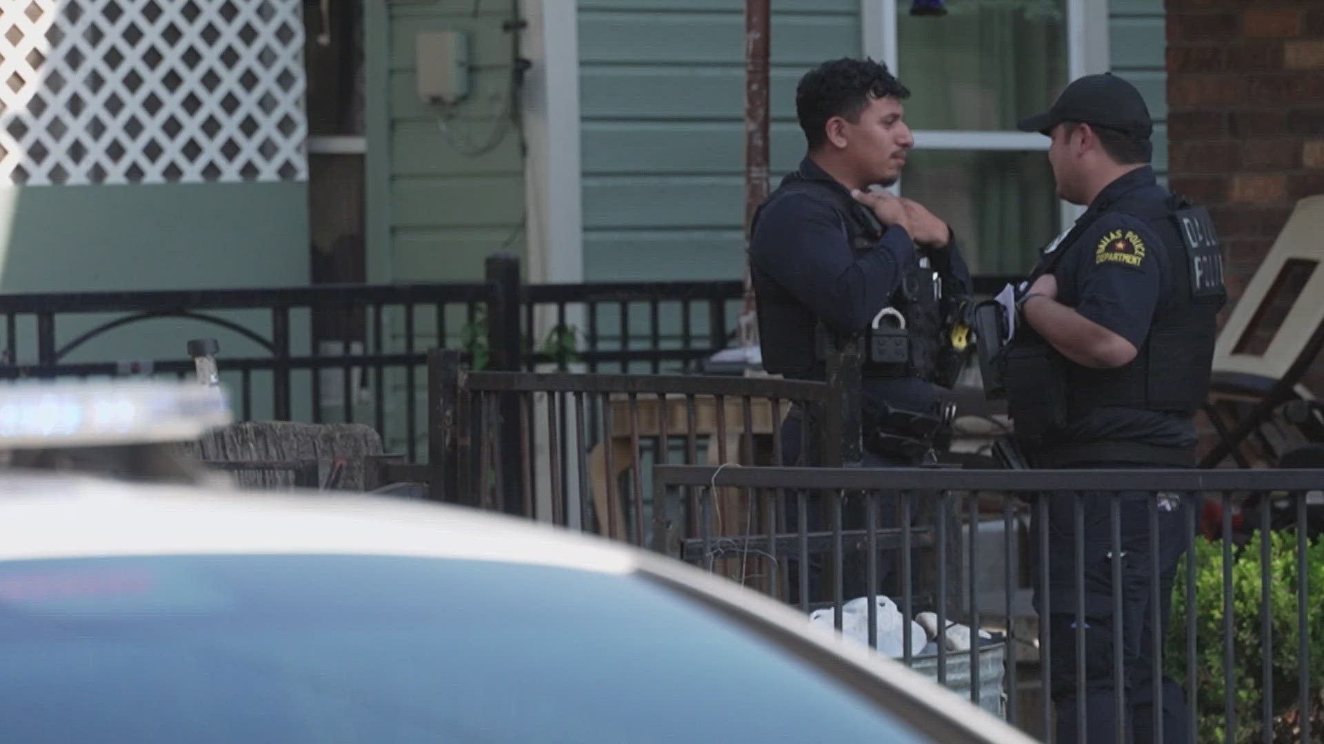 Police investigate shooting south of downtown Dallas