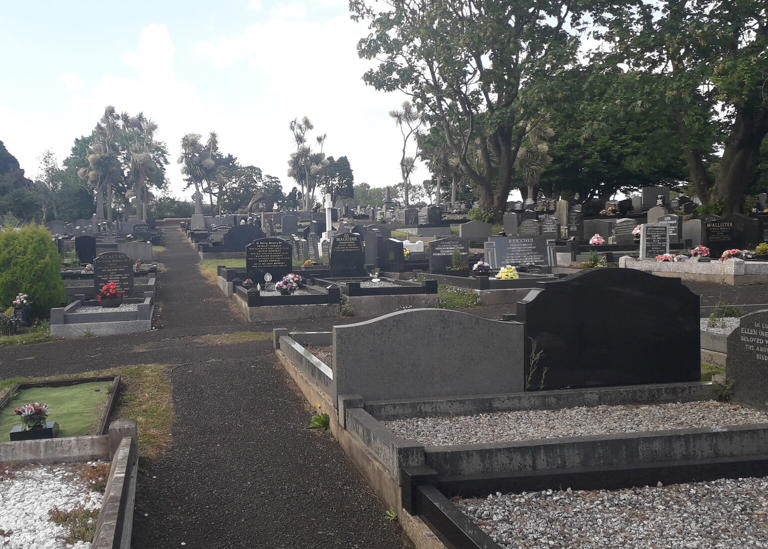 Plan to ban Sunday burials in Co Antrim halted by local representatives