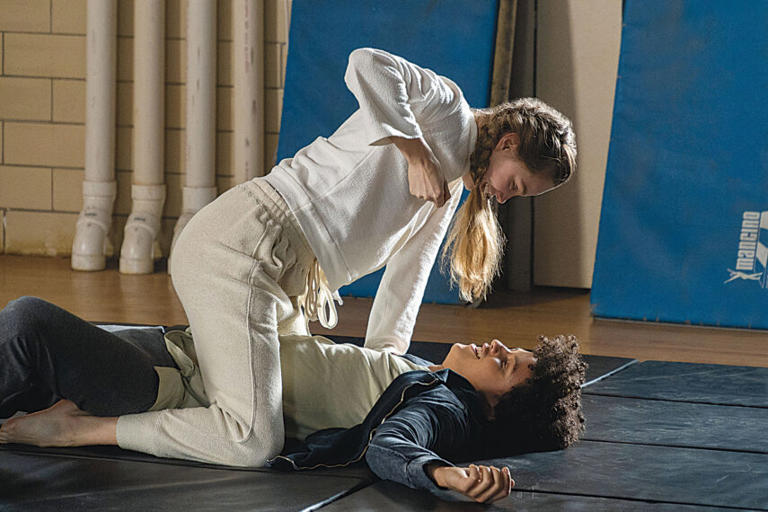 6 Shows That Scratch the ‘Stranger Things’ Itch