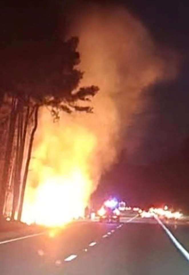 One dead, three hurt in fiery crash on I-85 in Dinwiddie County