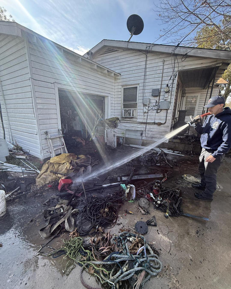Robinson Fire Department responds to driveway fire on Karnes Drive