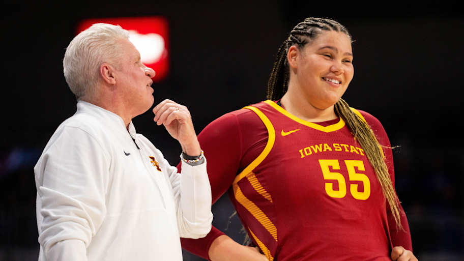 Audi Crooks Breaks Iowa State Scoring Record