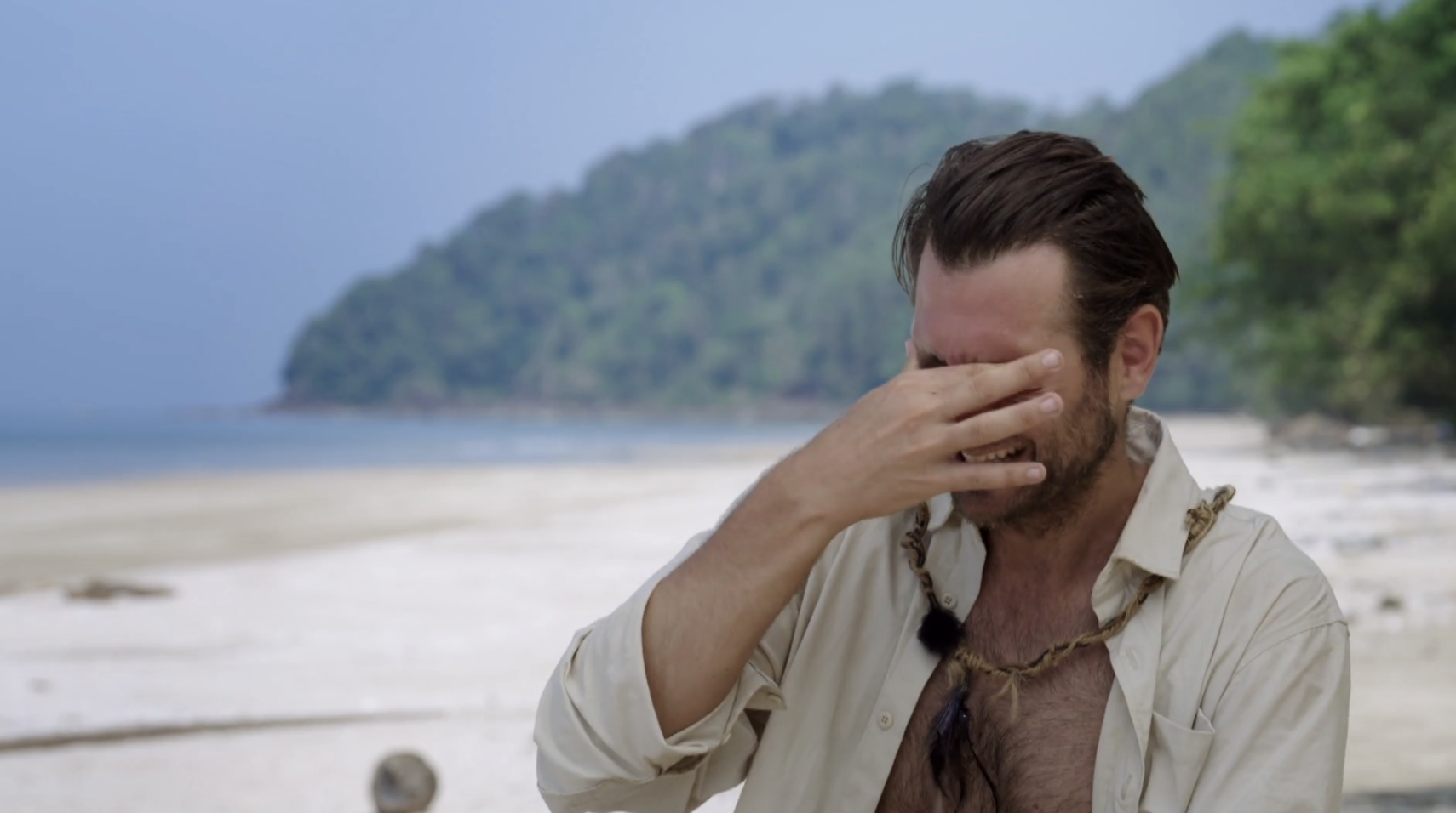 Tobias Camman in tranen als hij vertelt over overleden broer in Expeditie Robinson: 'Nooit ...