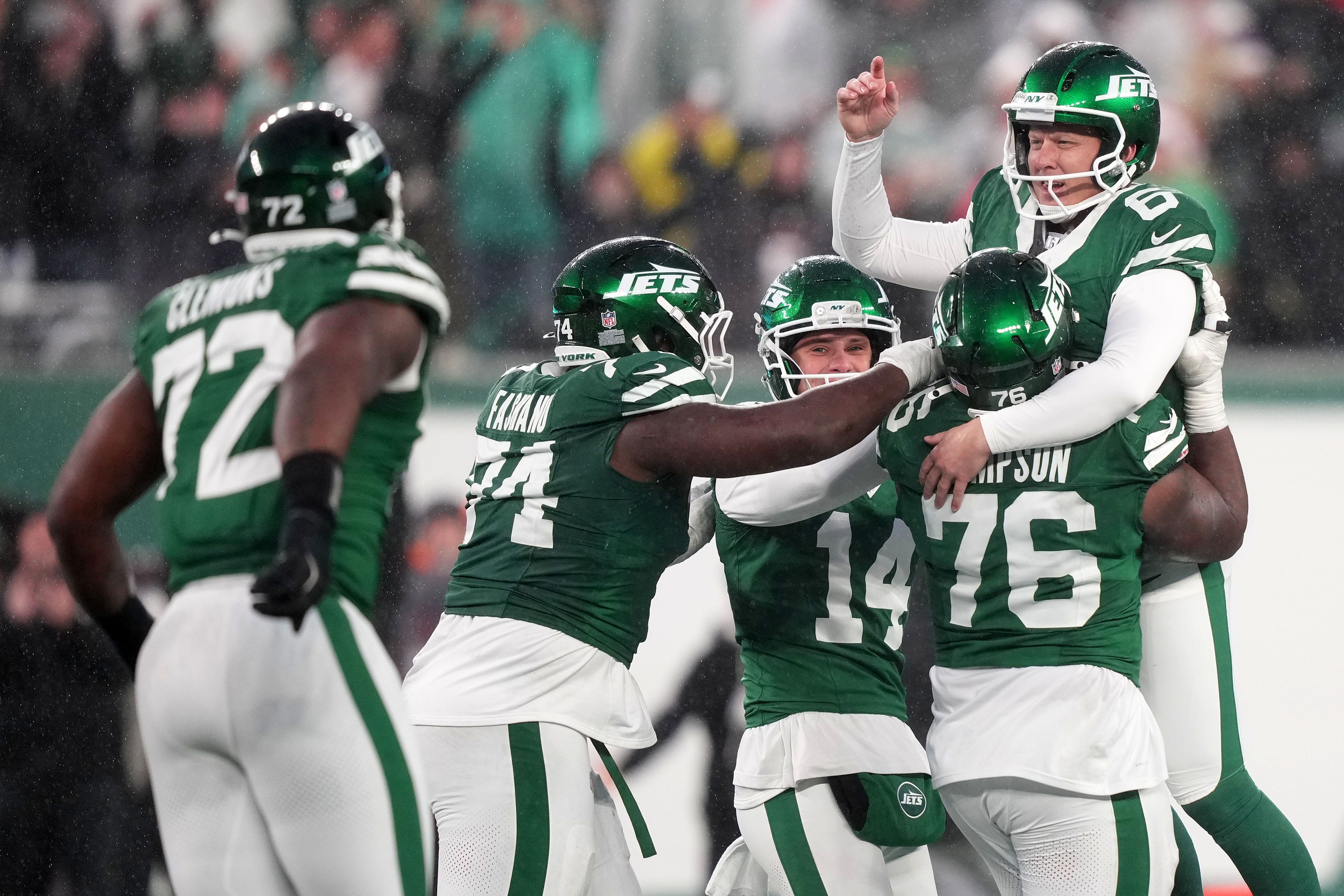 Jets vs Falcons highlights as Jets win on walk-off field goal in NFL ...