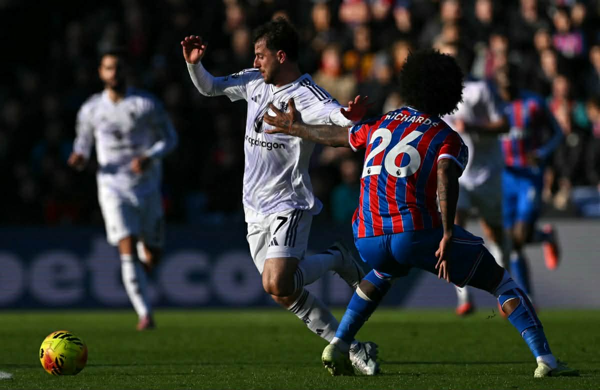 Man United thắng ngược Crystal Palace