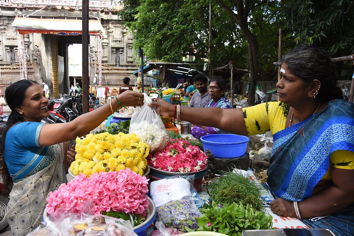 From Jasmine to Kanakambaram: How flowers in Chennai reveal caste ...
