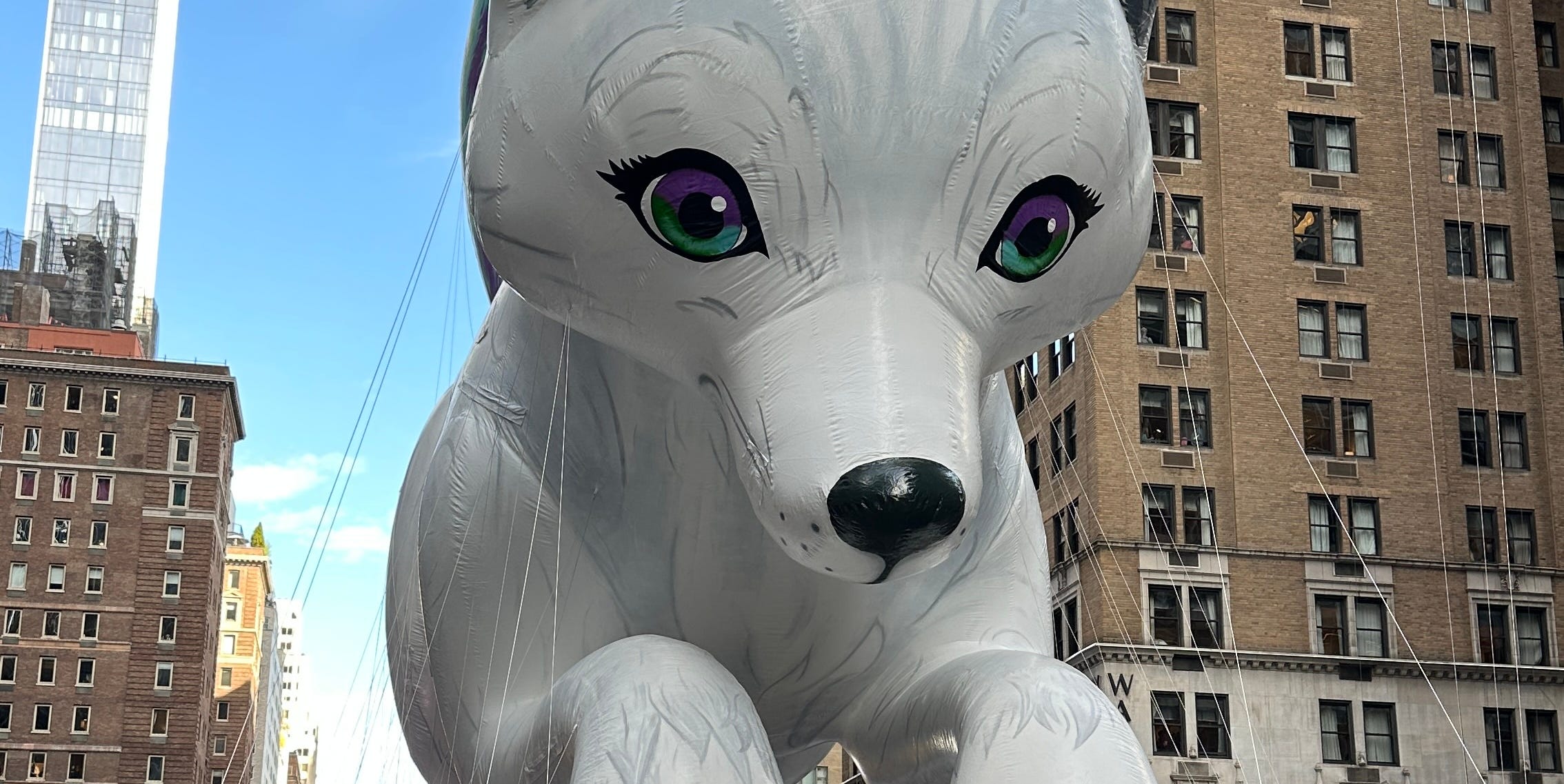What It’s Really Like to Be a Balloon Handler in the Macy’s ...