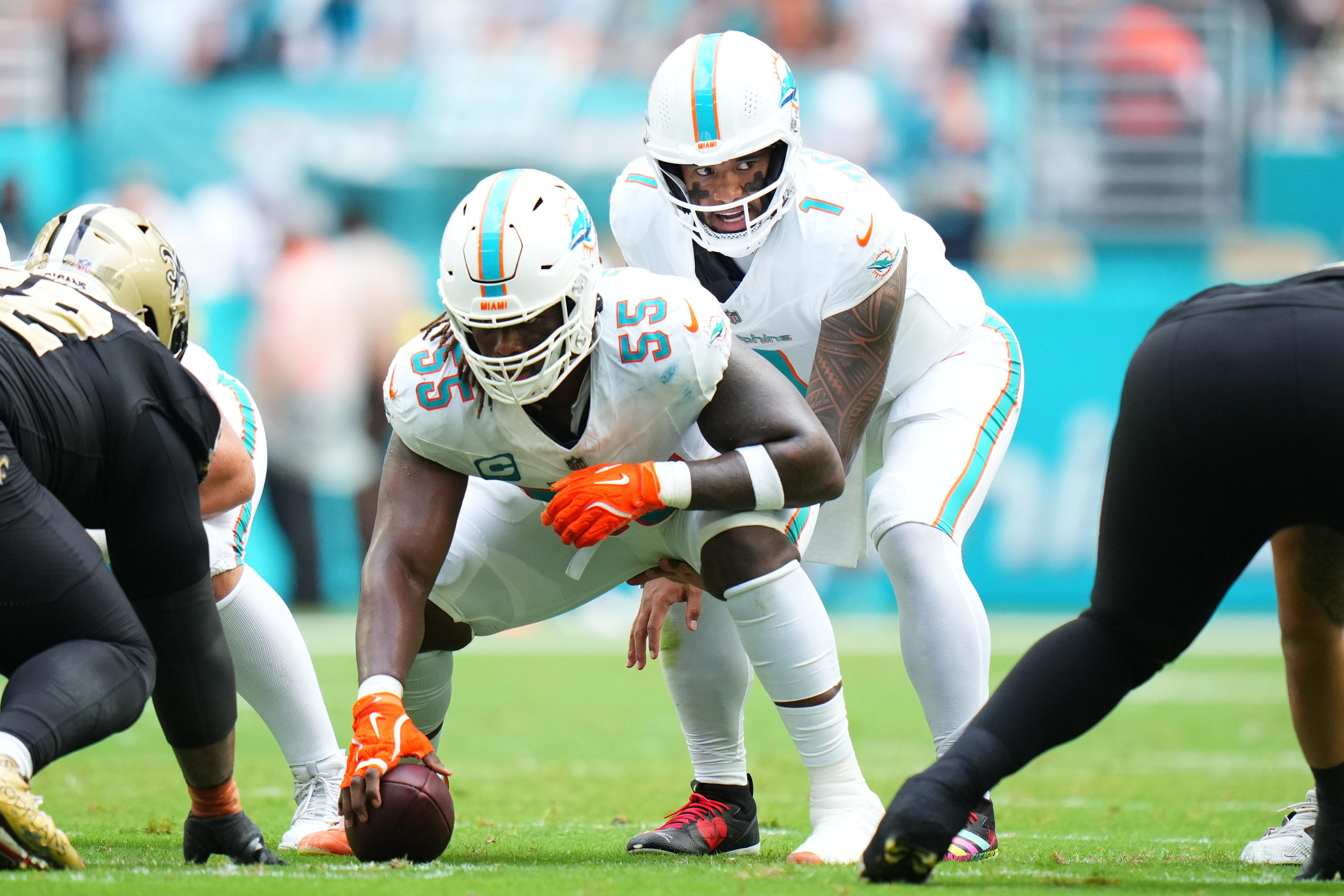 Miami Dolphins inactives vs. Tampa Bay Buccaneers. Aaron Brewer?