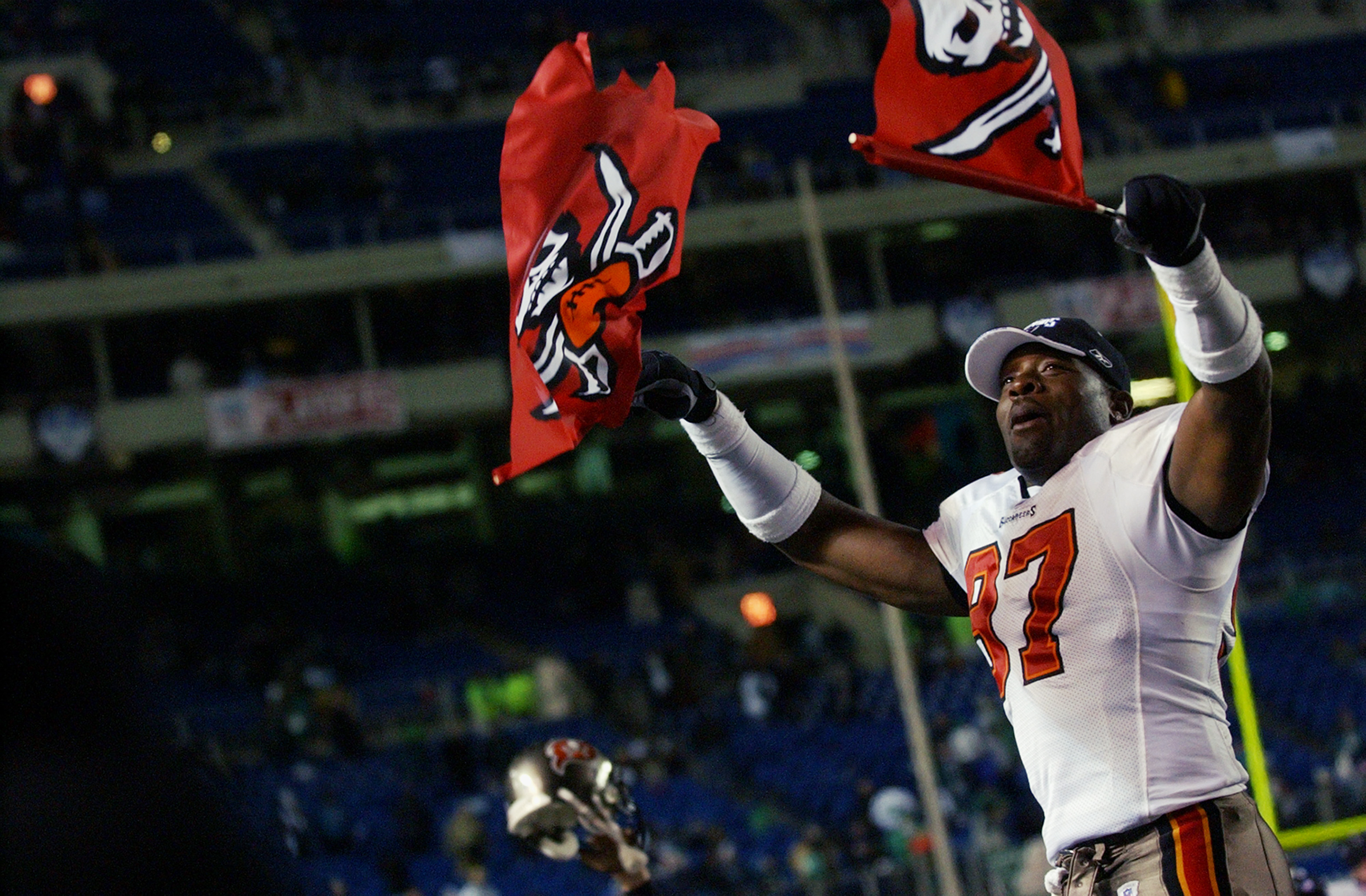 Simeon Rice Inducted into Bucs’ Ring of Honor, Makes Case for Hall of Fame