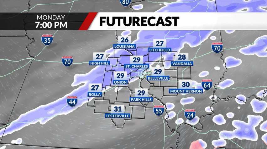How much snow can St. Louis expect on Monday?