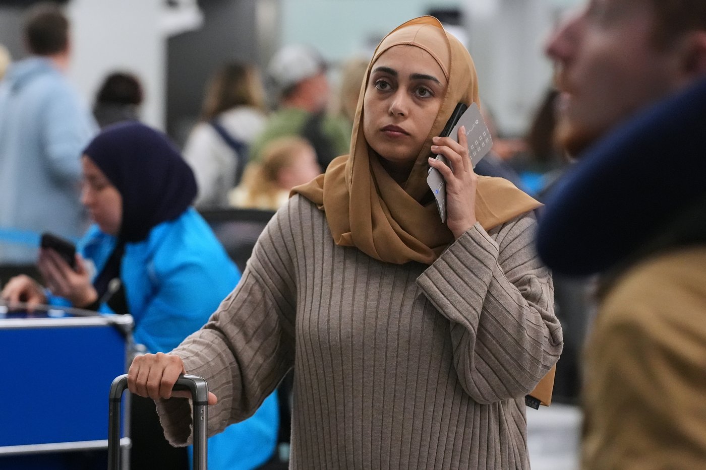 Post-Thanksgiving travelers in Chicago see hundreds of flights canceled ...